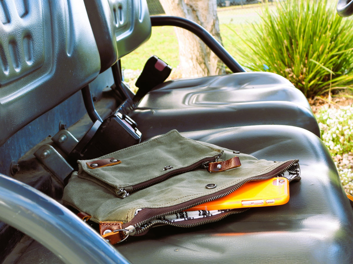 Unisex Tough Waxed Canvas Ute/Buggy bag – Little Echidna Home